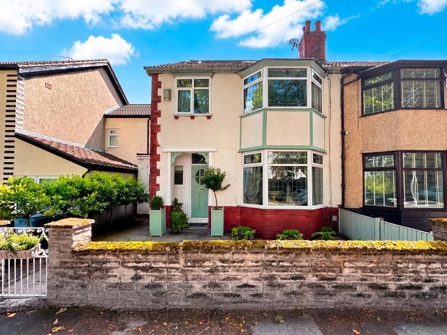 4 bedroom semi detached house for sale