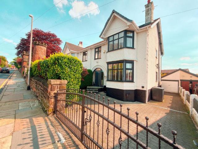 4 bedroom semi detached house for sale