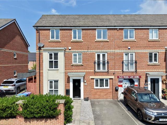 4 bedroom semi detached house for sale