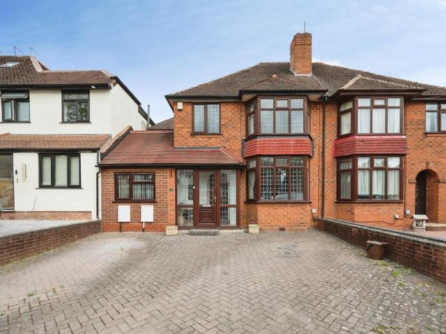 4 bedroom semi detached house for sale