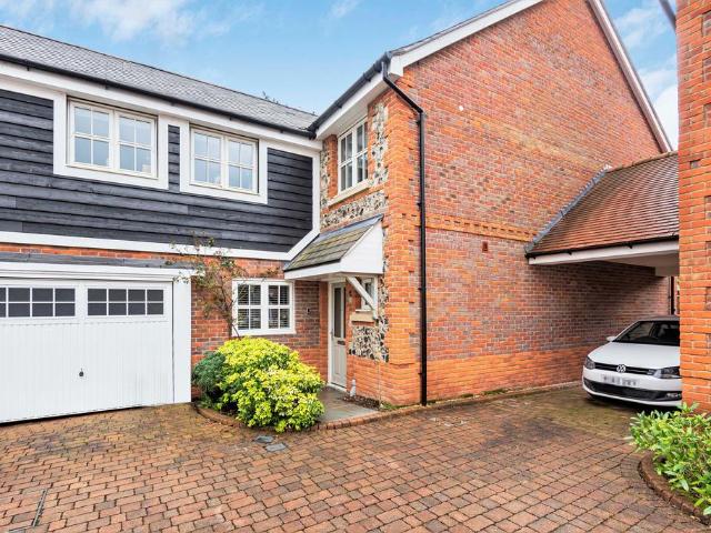 4 bedroom semi detached house for sale
