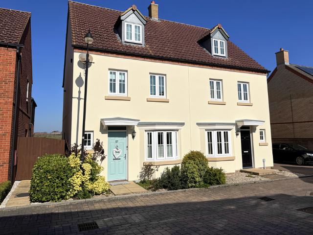 4 bedroom semi detached house for sale