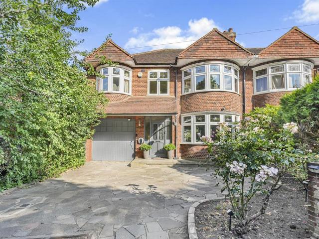 4 bedroom semi detached house for sale