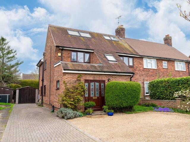 4 bedroom semi detached house for sale