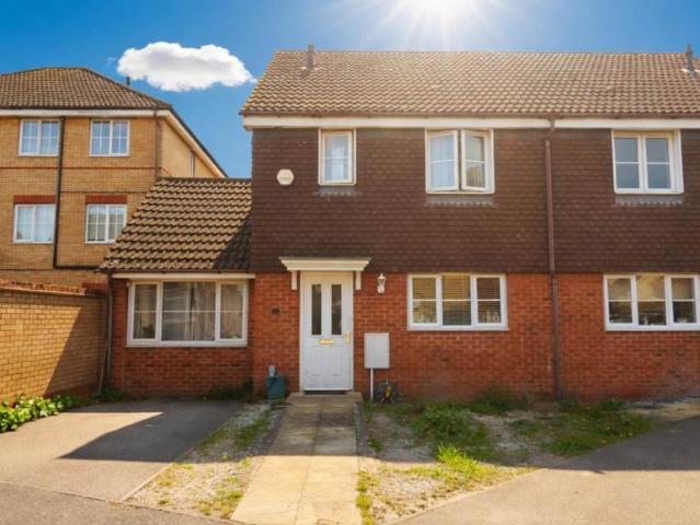 4 bedroom semi detached house for sale