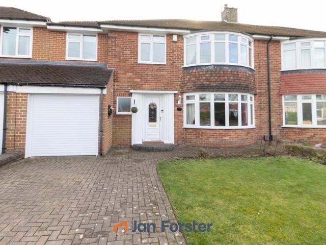 4 bedroom semi detached house for sale
