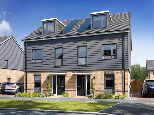 4 bedroom semi detached house for sale