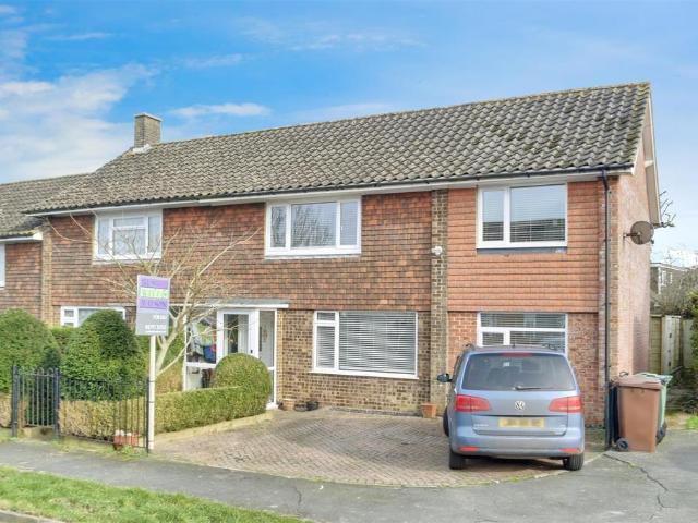 4 bedroom semi detached house for sale