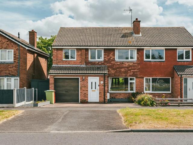 4 bedroom semi detached house for sale