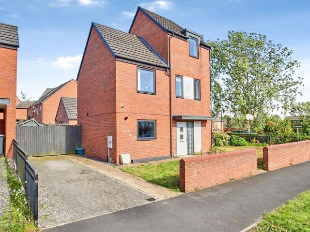 4 bedroom semi detached house for sale