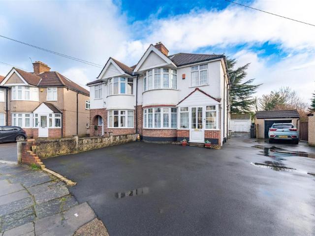 4 bedroom semi detached house for sale