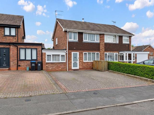 4 bedroom semi detached house for sale