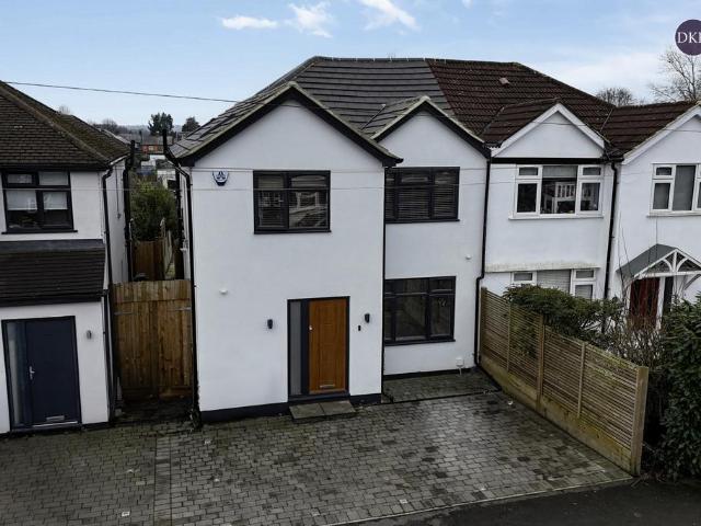 4 bedroom semi detached house for sale