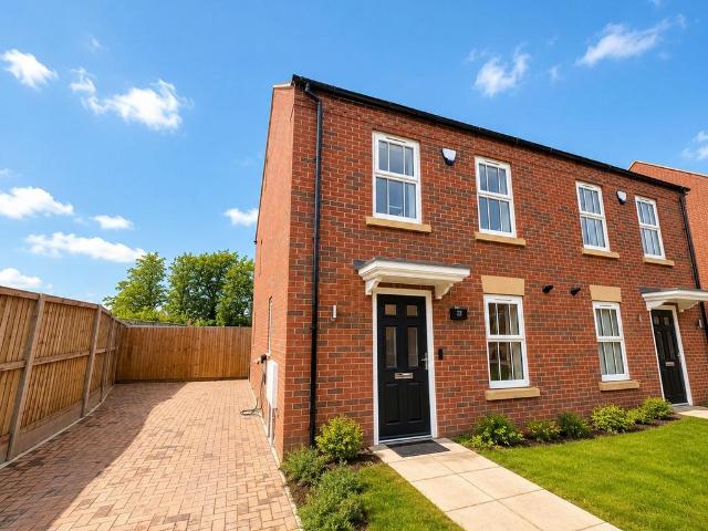 4 bedroom semi detached house for sale