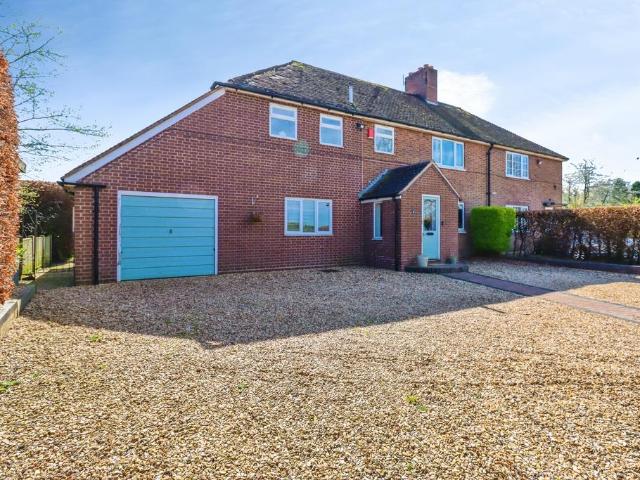 4 bedroom semi detached house for sale