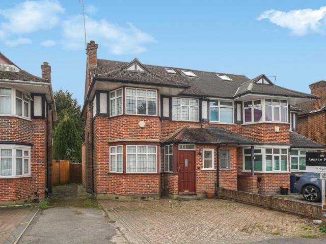 4 bedroom semi detached house for sale