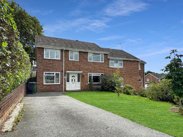 4 bedroom semi detached house for sale