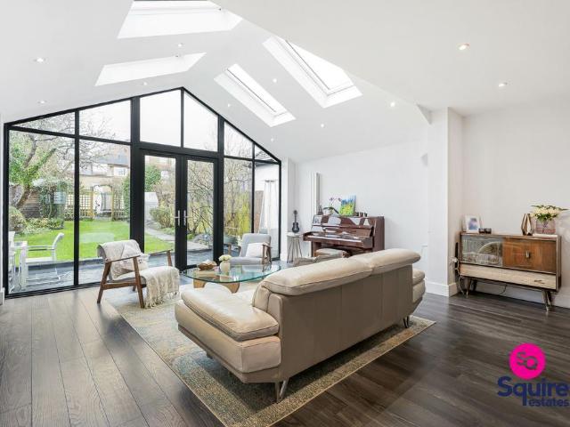 4 bedroom semi detached house for sale