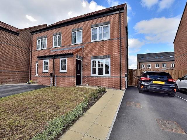 4 bedroom semi detached house for sale