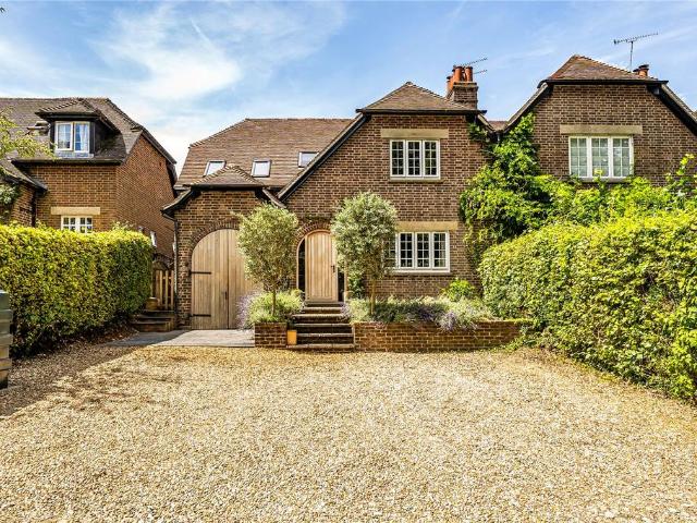 4 bedroom semi detached house for sale