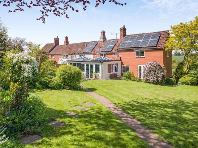 4 bedroom semi detached house for sale