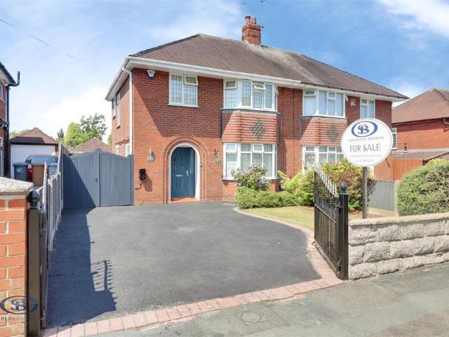 4 bedroom semi detached house for sale