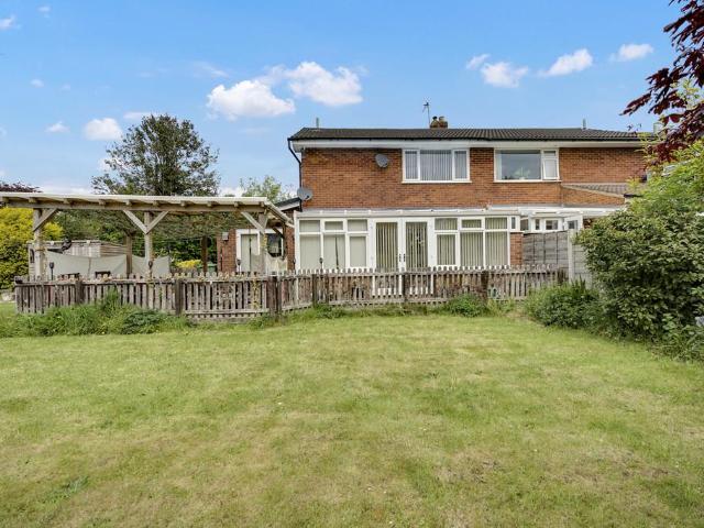 4 bedroom semi detached house for sale