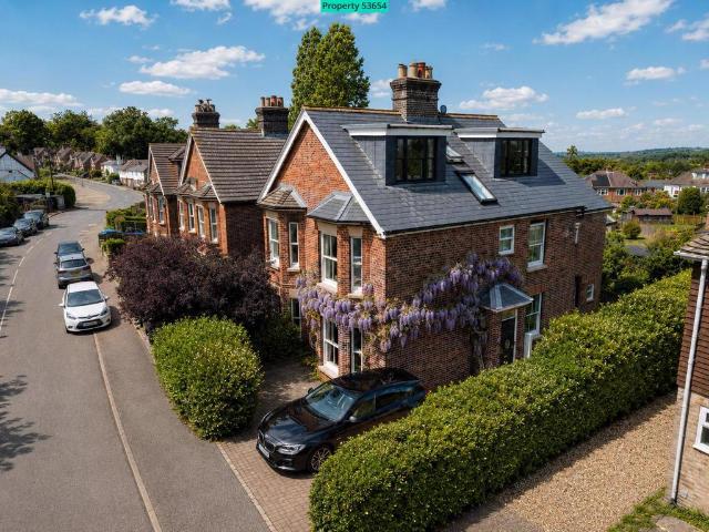 4 bedroom semi detached house for sale