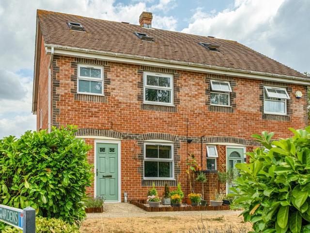 4 bedroom semi detached house for sale