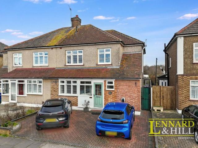 4 bedroom semi detached house for sale