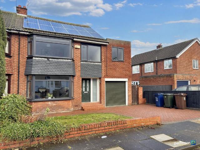 4 bedroom semi detached house for sale