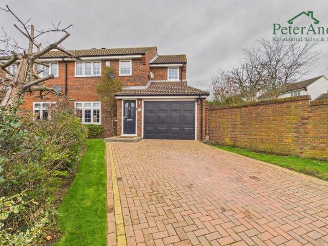 4 bedroom semi detached house for sale