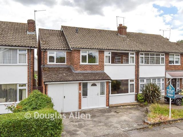 4 bedroom semi detached house for sale