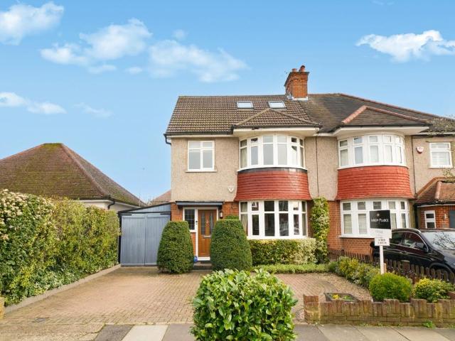 4 bedroom semi detached house for sale