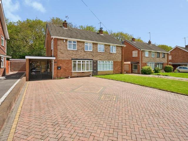 4 bedroom semi detached house for sale