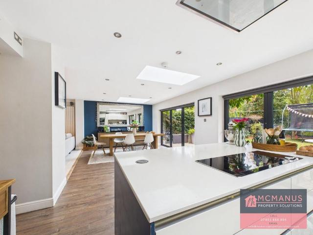 4 bedroom semi detached house for sale