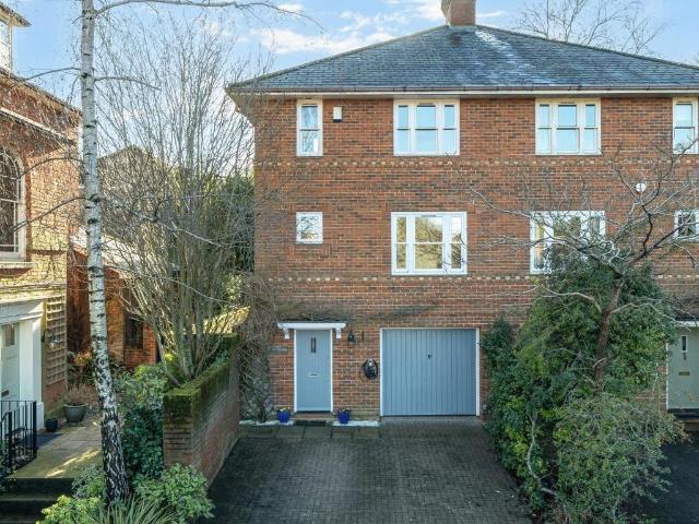 4 bedroom semi detached house for sale