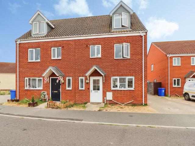 4 bedroom semi detached house for sale