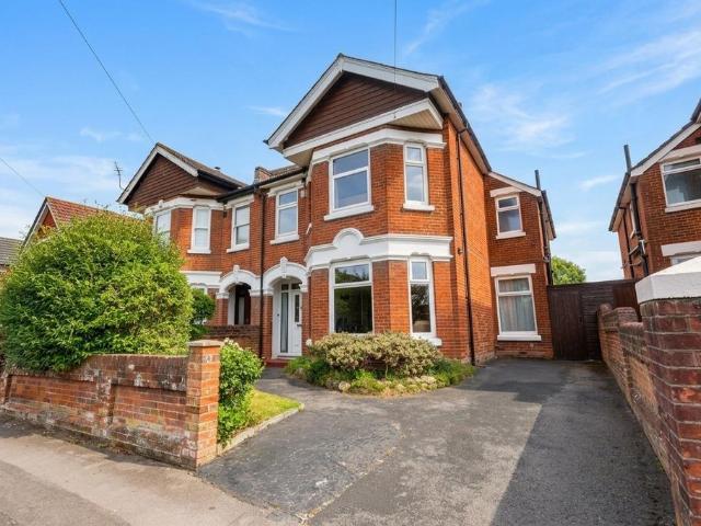 4 bedroom semi detached house for sale