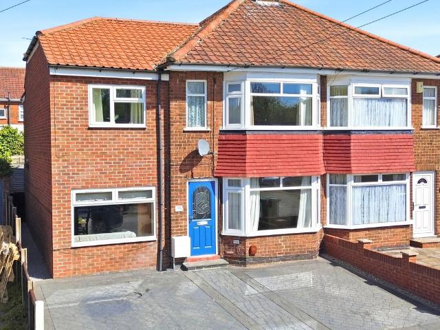 4 bedroom semi detached house for sale