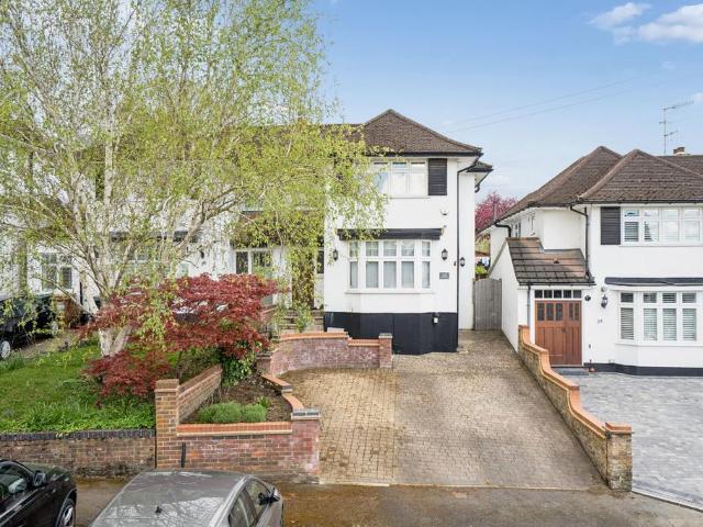 4 bedroom semi detached house for sale