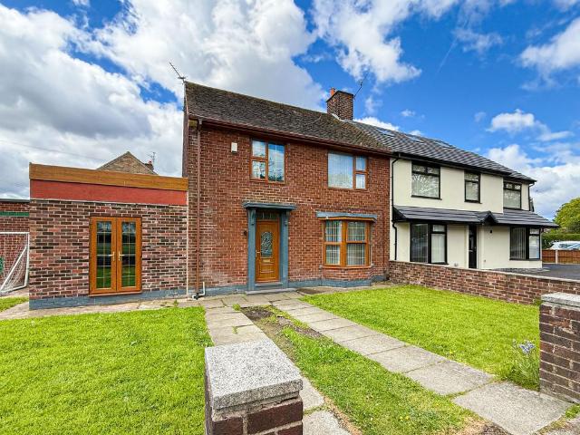 4 bedroom semi detached house for sale
