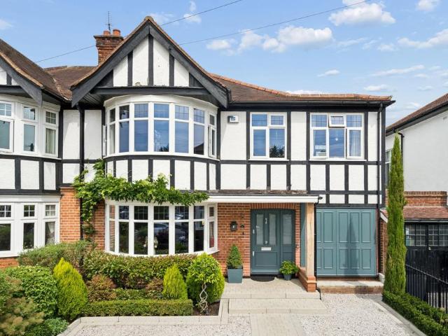 4 bedroom semi detached house for sale