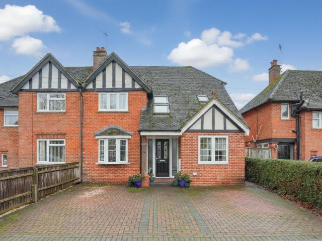 4 bedroom semi detached house for sale