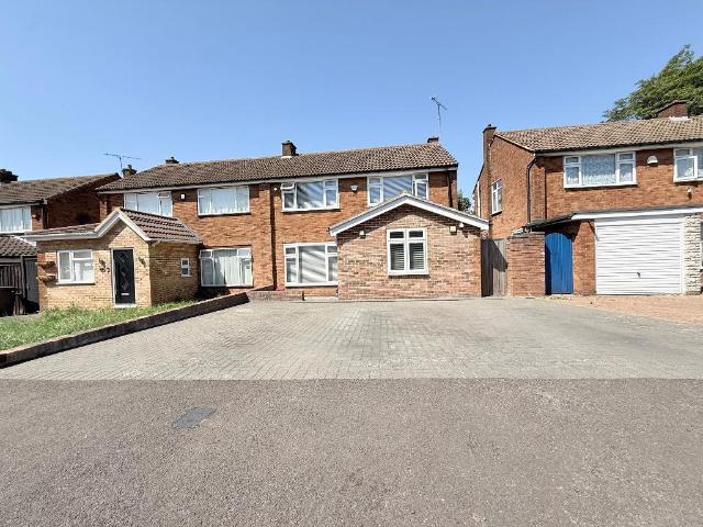 4 bedroom semi detached house for sale
