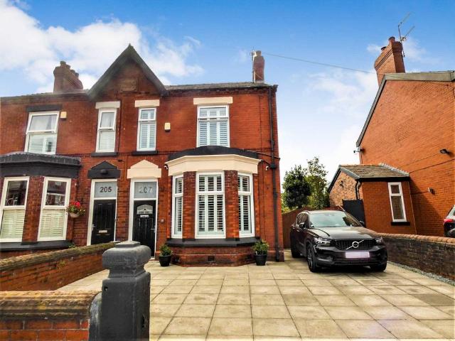 4 bedroom semi detached house for sale