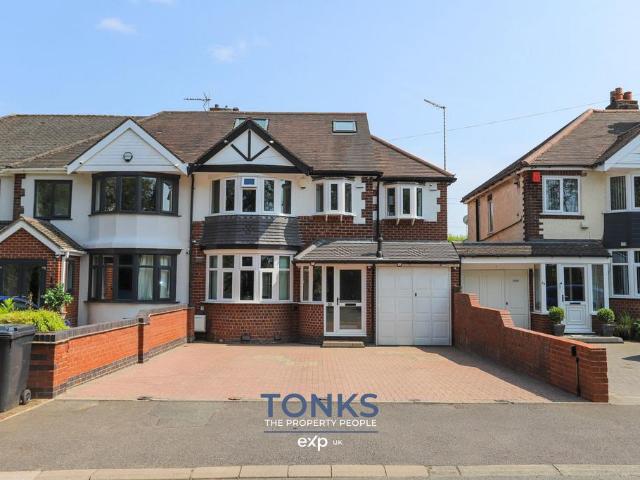 4 bedroom semi detached house for sale