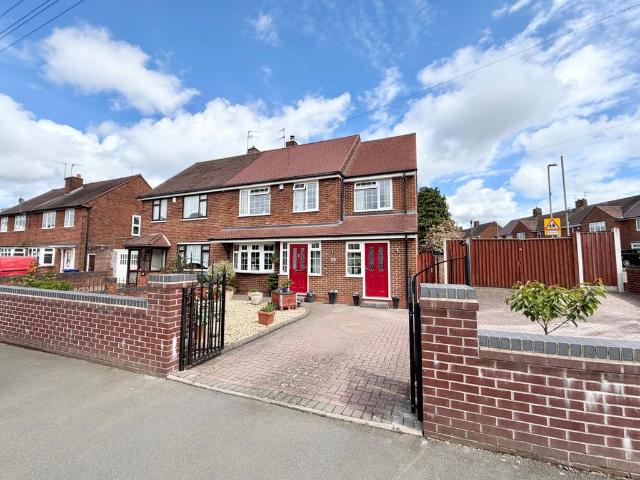 4 bedroom semi detached house for sale