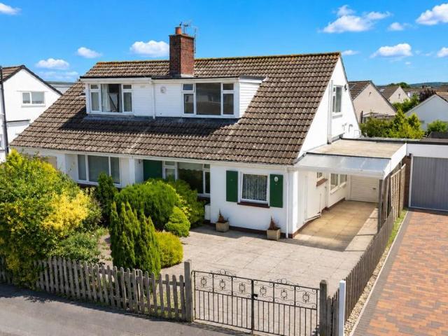 4 bedroom semi detached house for sale