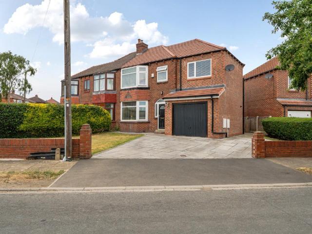 4 bedroom semi detached house for sale